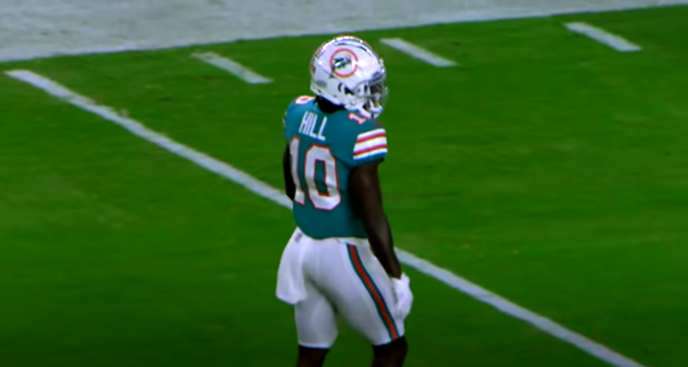 Video Surfaces Showing Miami Marina Assault Involving Dolphins WR Tyreek Hill - Bounding Into Sports