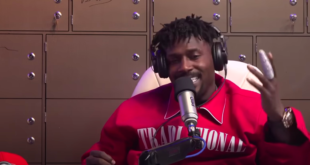 Antonio Brown Offers To Pay Off A Stranger's Student Loan Debt, Now ...