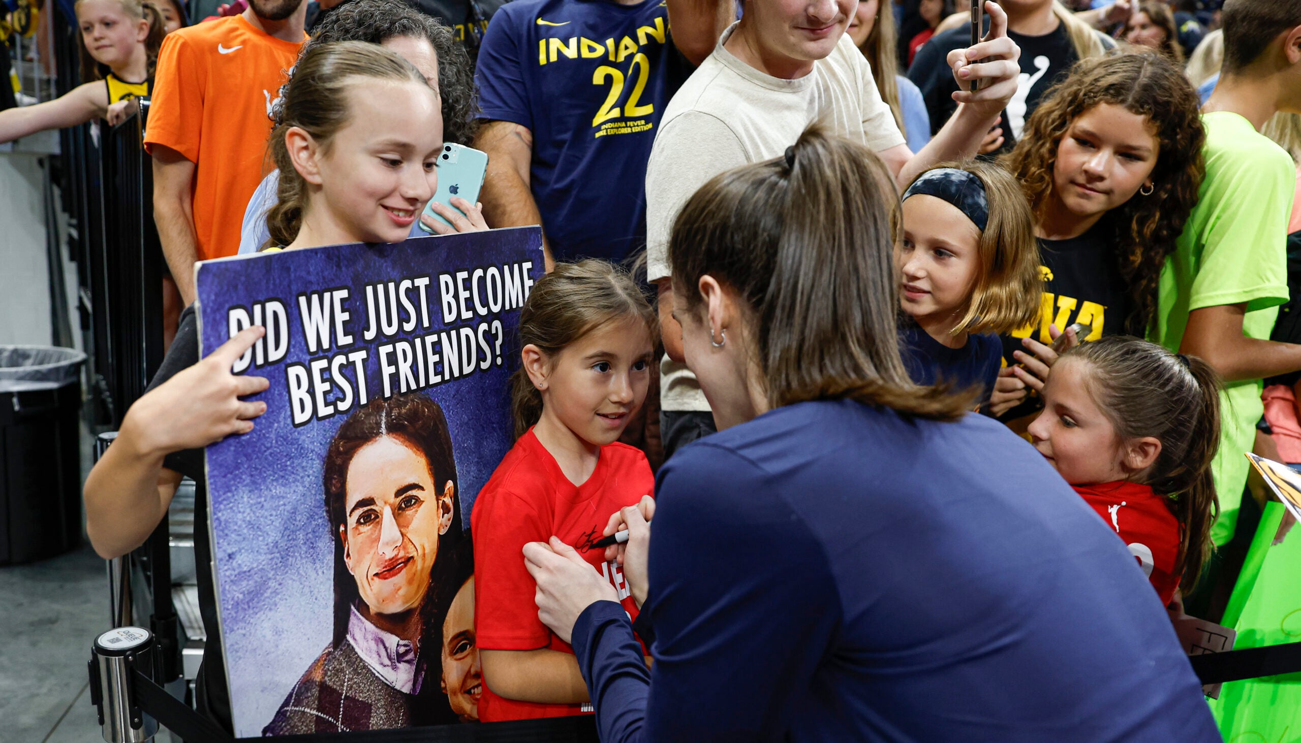 Caitlin Clark's Story About Signing Autographs For Young Fans Is ...