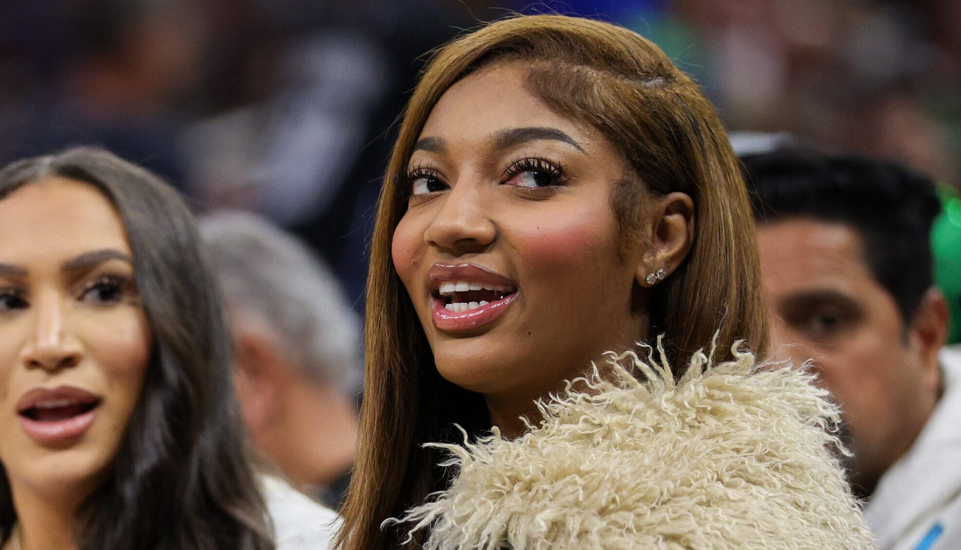 Video Of Angel Reese Crashing And Burning On Repeated Layup Attempts Leaves Fans In Stitches ...